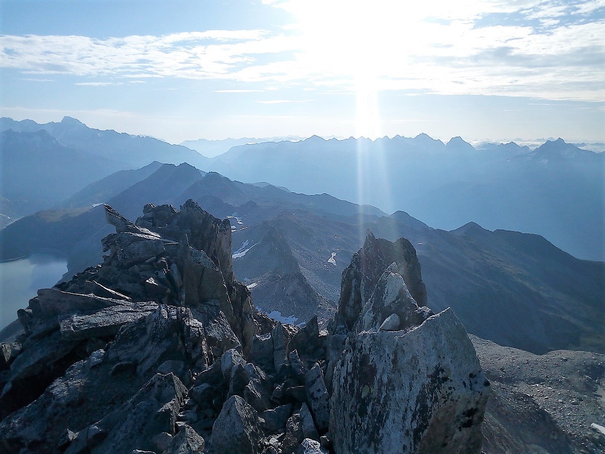 Löffelhorn 3095m im Goms mit Bergführer Wallis Schweiz alpin Wandern